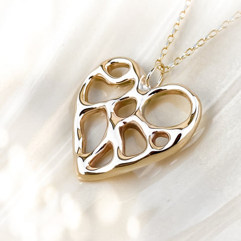 Gold Infinity Heart Necklace – Element Isle